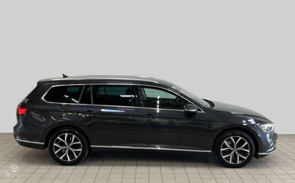 Pelēks Volkswagen Passat 2023 Kauņa, ar dzinēja tilpumu 1.98 L un nobraukumu 123 tūkst. km par 21900 €, foto 3 vietnē AUTOMOTO.COM.LV