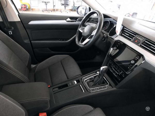 Pelēks Volkswagen Passat 2023 Viļņa, ar dzinēja tilpumu 1.97 L un nobraukumu 179 tūkst. km par 16900 €, foto 4 vietnē AUTOMOTO.COM.LV