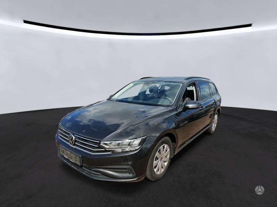 Pelēks Volkswagen Passat 2023 Viļņa, ar dzinēja tilpumu 1.97 L un nobraukumu 170 tūkst. km par 15500 €, foto 1 vietnē AUTOMOTO.COM.LV