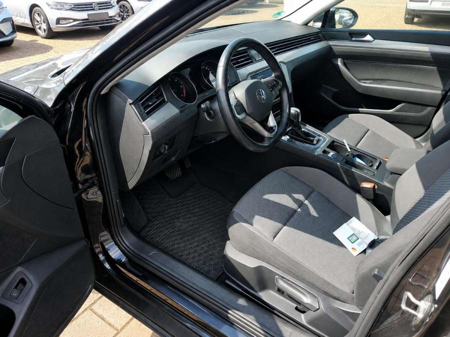 Pelēks Volkswagen Passat 2023 Viļņa, ar dzinēja tilpumu 1.97 L un nobraukumu 170 tūkst. km par 15500 €, foto 5 vietnē AUTOMOTO.COM.LV
