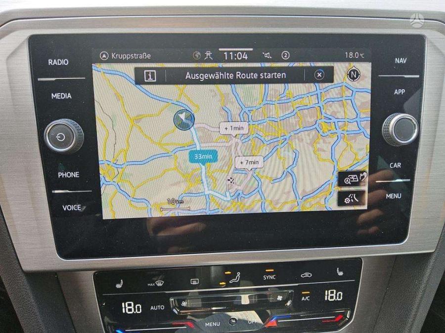 Pelēks Volkswagen Passat 2023 Viļņa, ar dzinēja tilpumu 1.97 L un nobraukumu 170 tūkst. km par 15500 €, foto 8 vietnē AUTOMOTO.COM.LV