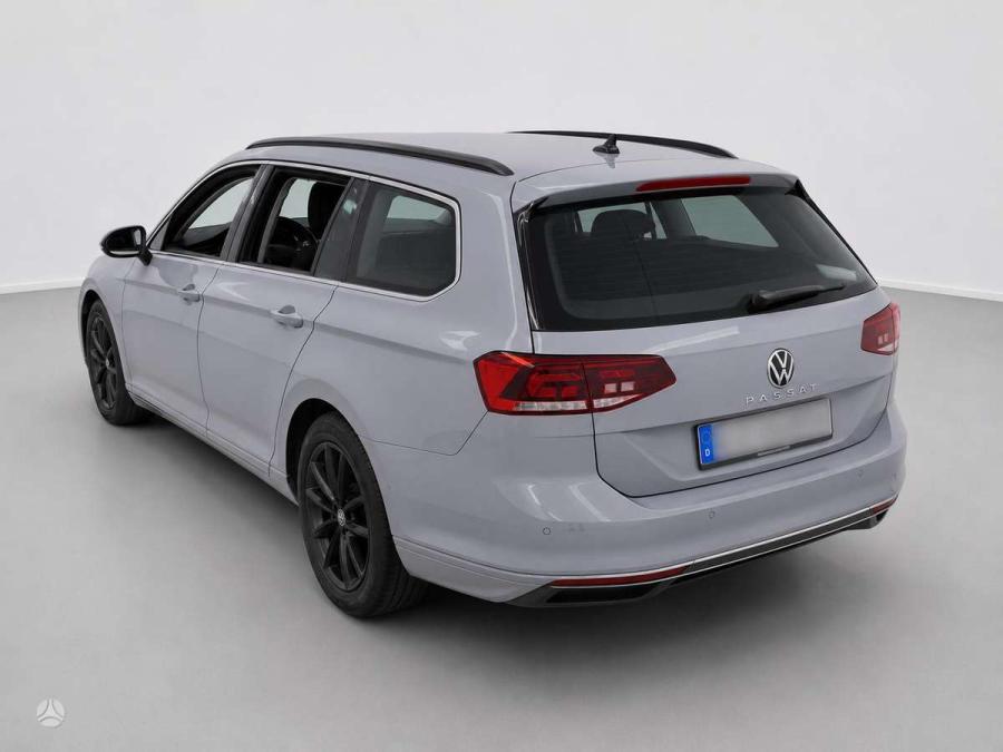 Pelēks Volkswagen Passat 2023 Viļņa, ar dzinēja tilpumu 2.00 L un nobraukumu 183 tūkst. km par 16450 €, foto 4 vietnē AUTOMOTO.COM.LV
