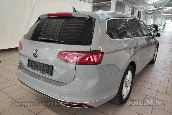 Grey Volkswagen Passat 2023 in Tallinn, with an engine capacity of 2.00 L and mileage of 145 thousand km for 21995 €, photo 5 on AUTOMOTO.COM.LV