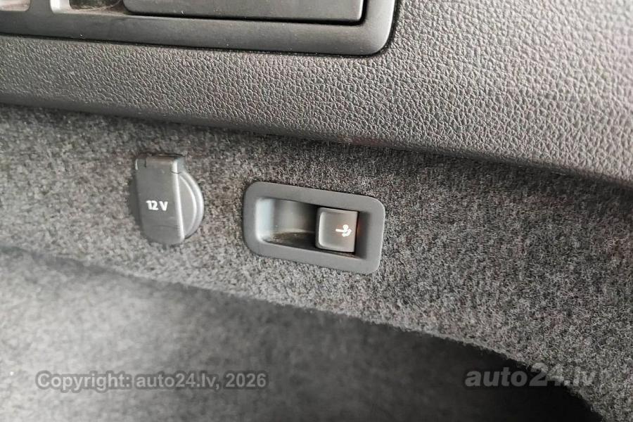Pelēks Volkswagen Passat 2023 Tallina, ar dzinēja tilpumu 2.00 L un nobraukumu 145 tūkst. km par 21995 €, foto 12 vietnē AUTOMOTO.COM.LV