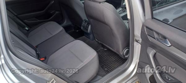 Grey Volkswagen Passat 2023 in Tartu, with an engine capacity of 2.00 L and mileage of 190 thousand km for 15999 €, photo 10 on AUTOMOTO.COM.LV