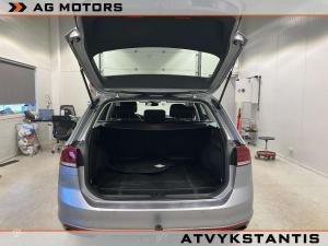 Grey Volkswagen Passat 2023 in Vilnius, with an engine capacity of 1.50 L and mileage of 101 thousand km for 18900 €, photo 4 on AUTOMOTO.COM.LV