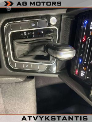 Grey Volkswagen Passat 2023 in Vilnius, with an engine capacity of 1.50 L and mileage of 101 thousand km for 18900 €, photo 10 on AUTOMOTO.COM.LV