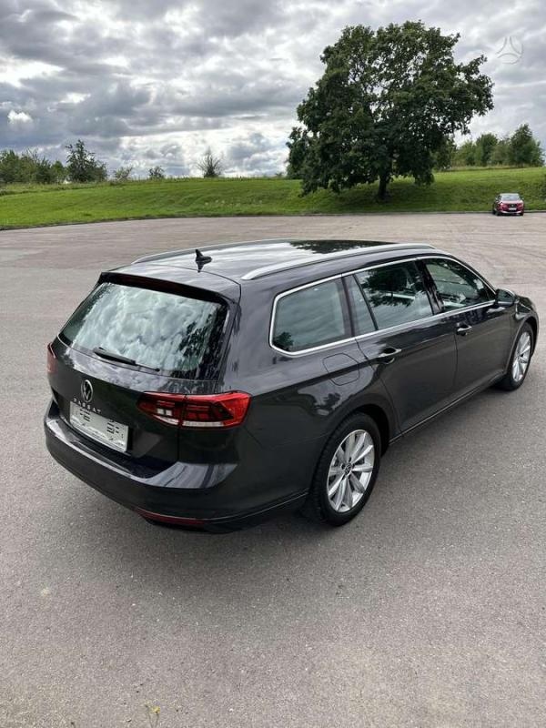 Pelēks Volkswagen Passat 2023 Kauņa, ar dzinēja tilpumu 1.97 L un nobraukumu 174 tūkst. km par 14400 €, foto 6 vietnē AUTOMOTO.COM.LV