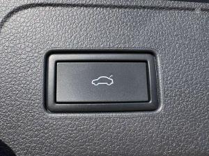 Pelēks Volkswagen Passat 2023 Viļņa, ar dzinēja tilpumu 1.97 L un nobraukumu 195 tūkst. km par 15500 €, foto 29 vietnē AUTOMOTO.COM.LV