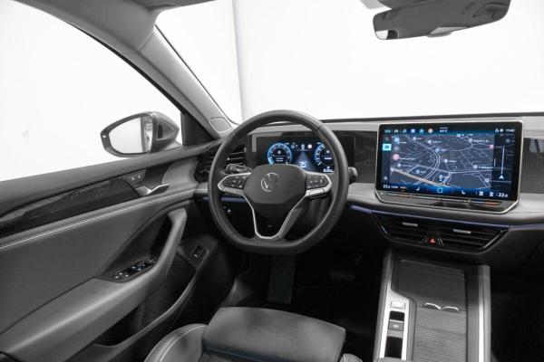 Серый Фольксваген Пассат 2024 в Вильнюс, объемом двигателя 1.50 л и пробегом 49 тыс. км за 29900 €, фото 11 на AUTOMOTO.COM.LV