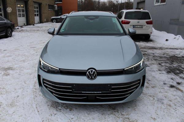 Grey Volkswagen Passat 2024 in Klaipeda, with an engine capacity of 1.97 L and mileage of 28 thousand km for 23900 €, photo 9 on AUTOMOTO.COM.LV