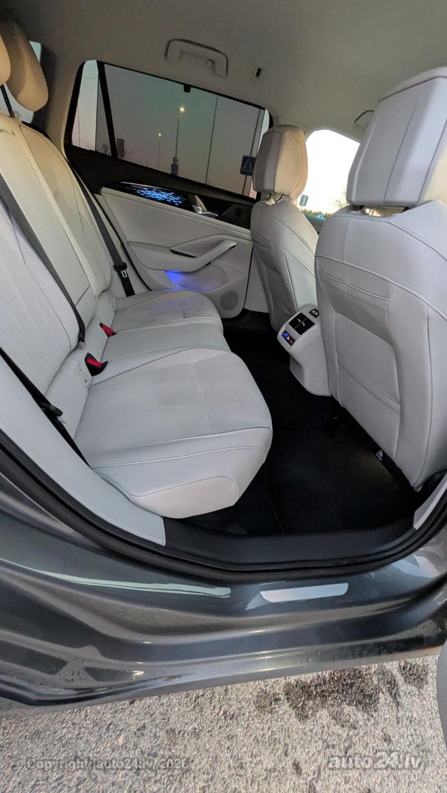 Grey Volkswagen Passat 2024 in Tallinn, with an engine capacity of 1.50 L and mileage of 50 thousand km for 35900 €, photo 16 on AUTOMOTO.COM.LV