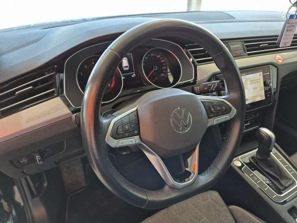 Pelēks Volkswagen Passat 2024 Viļņa, ar dzinēja tilpumu 1.50 L un nobraukumu 91 tūkst. km par 12490 €, foto 6 vietnē AUTOMOTO.COM.LV