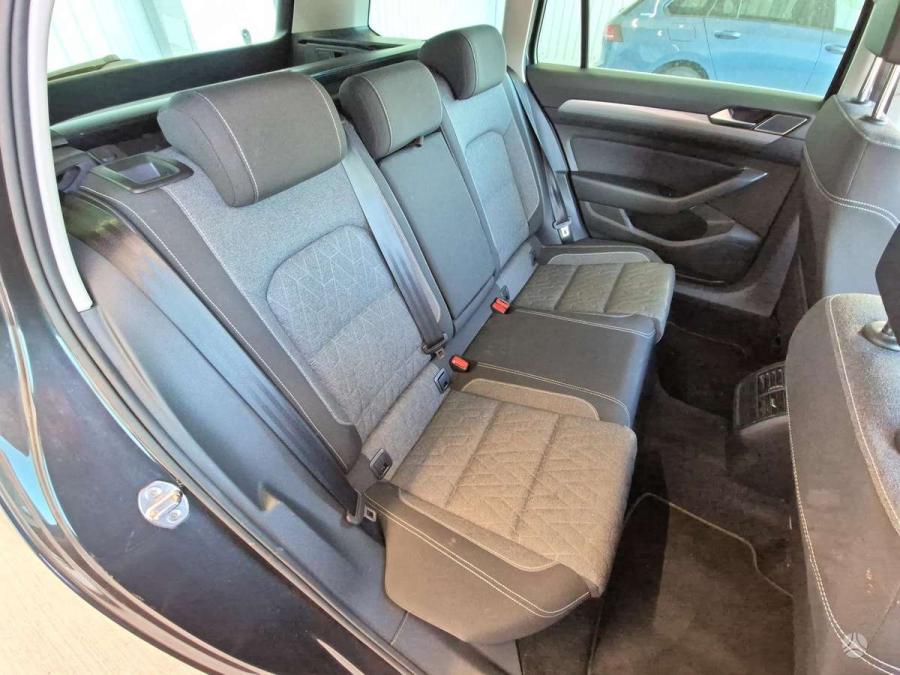 Pelēks Volkswagen Passat 2024 Viļņa, ar dzinēja tilpumu 1.50 L un nobraukumu 91 tūkst. km par 12490 €, foto 8 vietnē AUTOMOTO.COM.LV