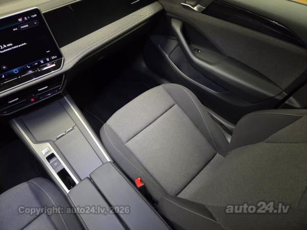 Grey Volkswagen Passat 2024 in Tallinn, with an engine capacity of 1.50 L and mileage of 40 thousand km for 26900 €, photo 9 on AUTOMOTO.COM.LV