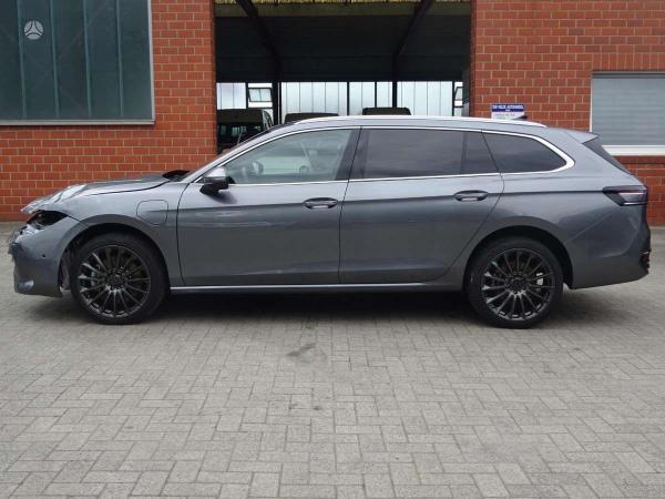 Pelēks Volkswagen Passat 2024 Jonava, ar dzinēja tilpumu 1.50 L un nobraukumu 21 tūkst. km par 17400 €, foto 5 vietnē AUTOMOTO.COM.LV