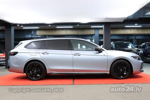 Grey Volkswagen Passat 2024 in Tallinn, with an engine capacity of 2.00 L and mileage of 38 thousand km for 40995 €, photo 3 on AUTOMOTO.COM.LV