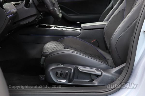 Grey Volkswagen Passat 2024 in Tallinn, with an engine capacity of 2.00 L and mileage of 38 thousand km for 40995 €, photo 9 on AUTOMOTO.COM.LV