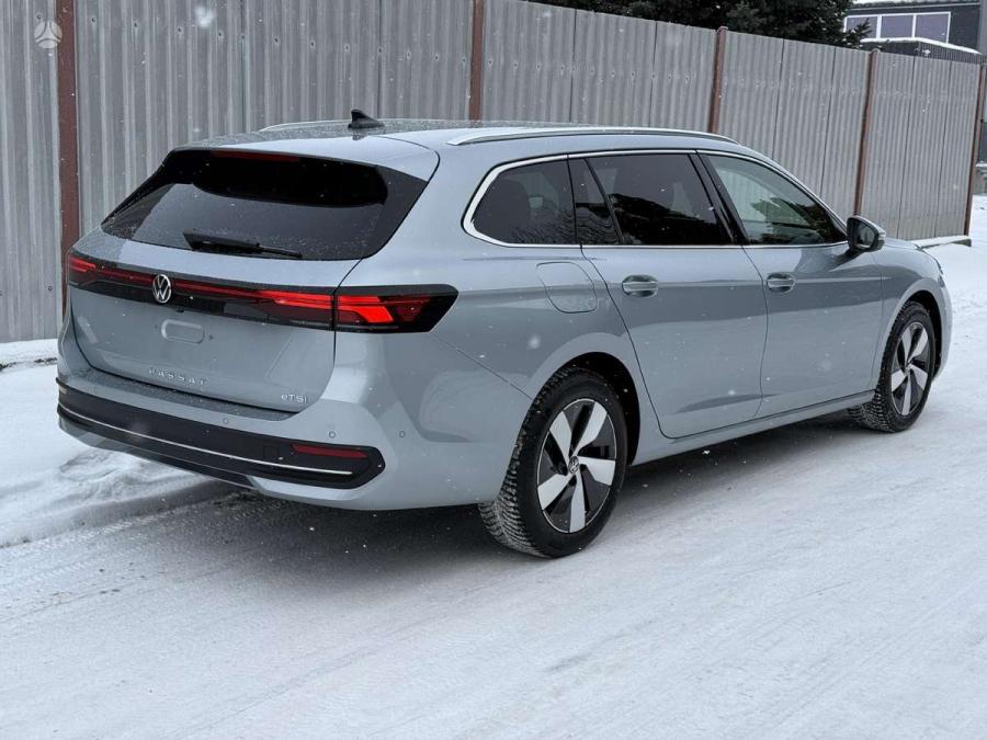 Pelēks Volkswagen Passat 2025 Vilkaviškis, ar dzinēja tilpumu 1.50 L un nobraukumu 12 tūkst. km par 27300 €, foto 5 vietnē AUTOMOTO.COM.LV