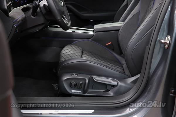 Volkswagen Passat 2025 in Tallinn on AUTOMOTO.COM.LV Grey Volkswagen Passat 2025 in Tallinn, with an engine capacity of 2.00 L and mileage of 32 thousand km for 42495 €, photo 9 on AUTOMOTO.COM.LV