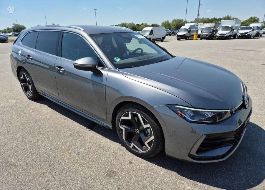 Pelēks Volkswagen Passat 2026 Klaipėda, ar dzinēja tilpumu 1.97 L un nobraukumu 3 tūkst. km par 17500 €, foto 1 vietnē AUTOMOTO.COM.LV
