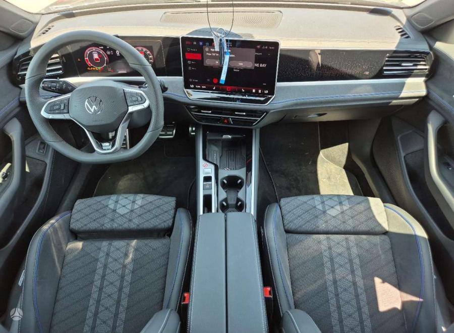 Pelēks Volkswagen Passat 2026 Klaipėda, ar dzinēja tilpumu 1.97 L un nobraukumu 3 tūkst. km par 17500 €, foto 6 vietnē AUTOMOTO.COM.LV
