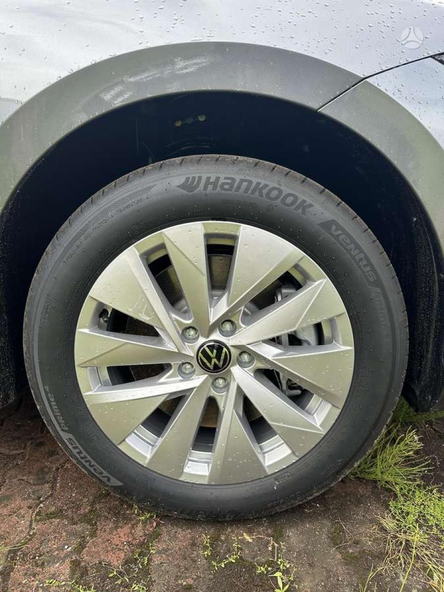 Grey Volkswagen Passat 2026 in Panevezys, with an engine capacity of 1.50 L and mileage of 0 thousand km for 39990 €, photo 4 on AUTOMOTO.COM.LV