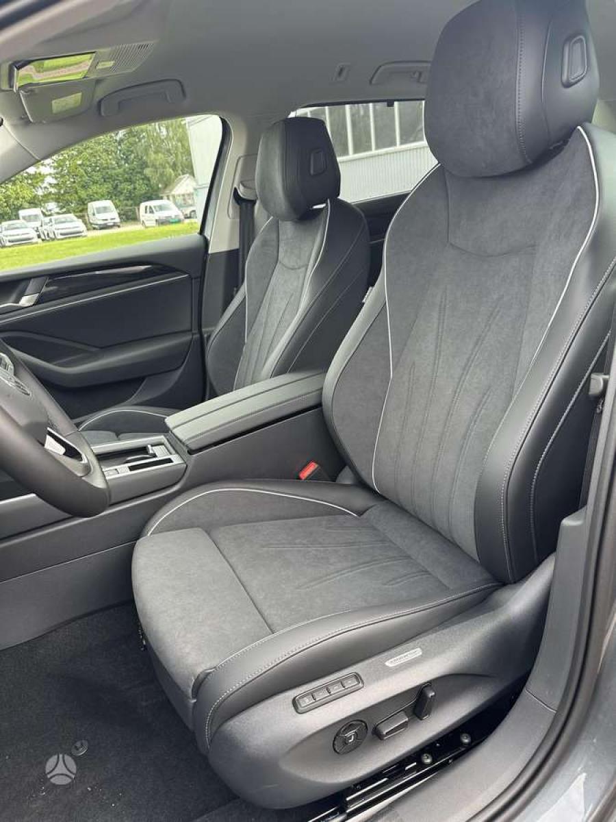Grey Volkswagen Passat 2026 in Panevezys, with an engine capacity of 1.50 L and mileage of 0 thousand km for 39990 €, photo 8 on AUTOMOTO.COM.LV