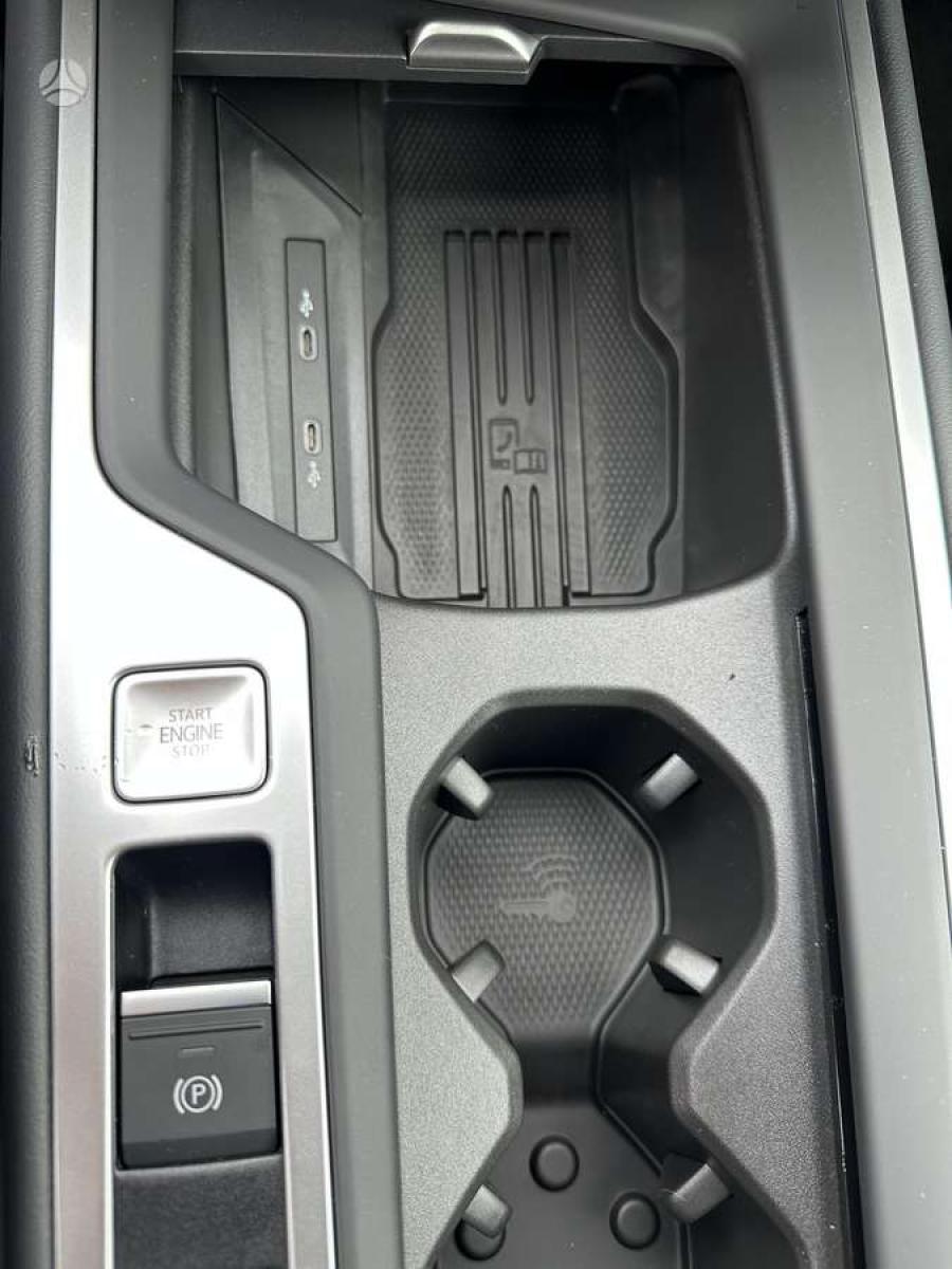 Grey Volkswagen Passat 2026 in Panevezys, with an engine capacity of 1.50 L and mileage of 0 thousand km for 39990 €, photo 12 on AUTOMOTO.COM.LV