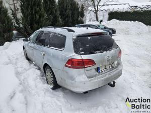 Volkswagen Passat 2013 in Klaipeda, with an engine capacity of 1.60 L and mileage of 481 thousand km for 1000 €, photo 3 on AUTOMOTO.COM.LV