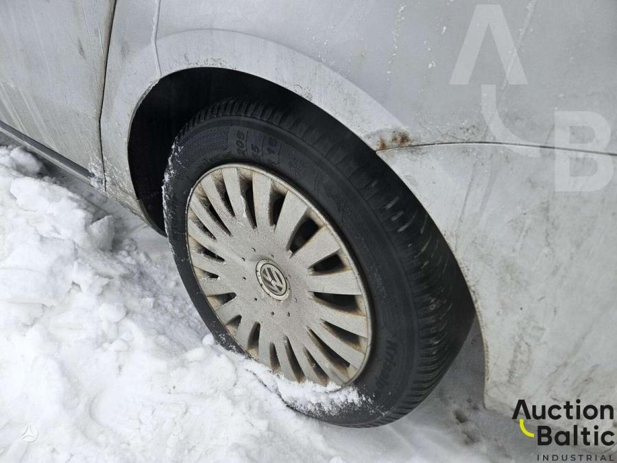 Volkswagen Passat 2013 in Klaipeda, with an engine capacity of 1.60 L and mileage of 481 thousand km for 1000 €, photo 25 on AUTOMOTO.COM.LV