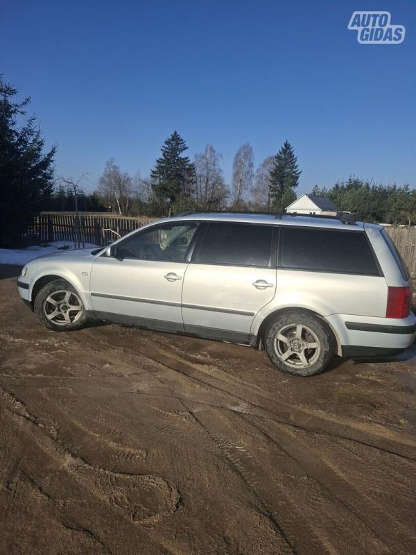 Volkswagen Passat 1999 Elektrėnai, ar dzinēja tilpumu 1.90 L un nobraukumu 335 tūkst. km par 990 €, foto 4 vietnē AUTOMOTO.COM.LV