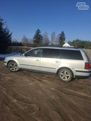 Volkswagen Passat 1999 Elektrėnai, ar dzinēja tilpumu 1.90 L un nobraukumu 335 tūkst. km par 990 €, foto 4 vietnē AUTOMOTO.COM.LV