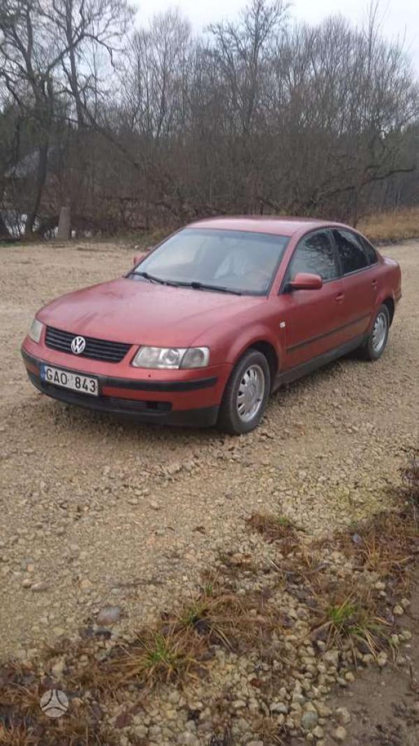 Sarkans Volkswagen Passat 1998 Kuršėnai, ar dzinēja tilpumu 1.90 L un nobraukumu 320 tūkst. km par 850 €, foto 1 vietnē AUTOMOTO.COM.LV