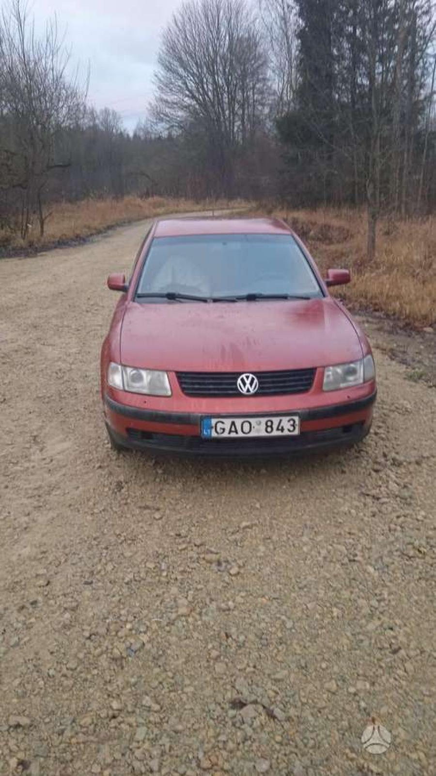 Sarkans Volkswagen Passat 1998 Kuršėnai, ar dzinēja tilpumu 1.90 L un nobraukumu 320 tūkst. km par 850 €, foto 3 vietnē AUTOMOTO.COM.LV