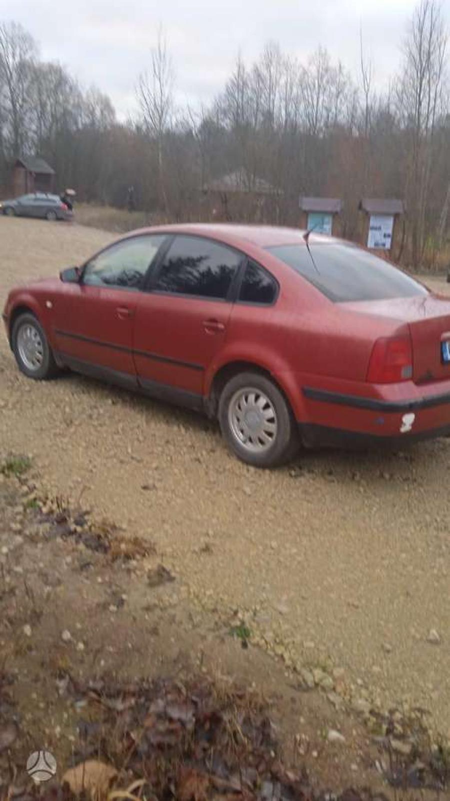 Sarkans Volkswagen Passat 1998 Kuršėnai, ar dzinēja tilpumu 1.90 L un nobraukumu 320 tūkst. km par 850 €, foto 8 vietnē AUTOMOTO.COM.LV