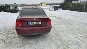 Sarkans Volkswagen Passat 1998 Tallina, ar dzinēja tilpumu 1.90 L un nobraukumu 0 tūkst. km par 4900 €, foto 2 vietnē AUTOMOTO.COM.LV
