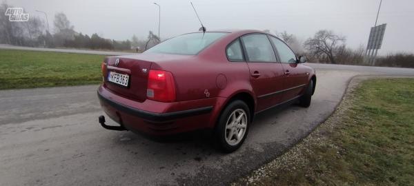 Red Volkswagen Passat 1999 in Radviliskis, with an engine capacity of 1.80 L and mileage of 262 thousand km for 950 €, photo 7 on AUTOMOTO.COM.LV
