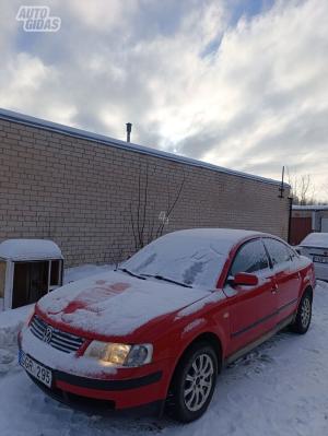 Red Volkswagen Passat 1999 in Panevezys, with an engine capacity of 1.90 L and mileage of 381 thousand km for 800 €, photo  on AUTOMOTO.COM.LV