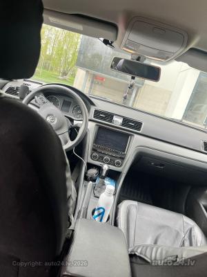 Sarkans Volkswagen Passat 2012 Tallina, ar dzinēja tilpumu 2.50 L un nobraukumu 261 tūkst. km par 5500 €, foto 5 vietnē AUTOMOTO.COM.LV