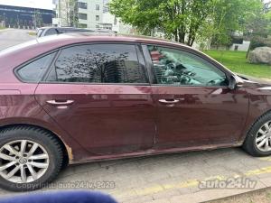 Sarkans Volkswagen Passat 2012 Tallina, ar dzinēja tilpumu 2.50 L un nobraukumu 261 tūkst. km par 5500 €, foto 6 vietnē AUTOMOTO.COM.LV