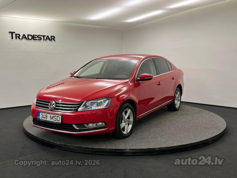 Red Volkswagen Passat 2013 in Parnu, with an engine capacity of 1.40 L and mileage of 331 thousand km for 4990 €, photo 1 on AUTOMOTO.COM.LV