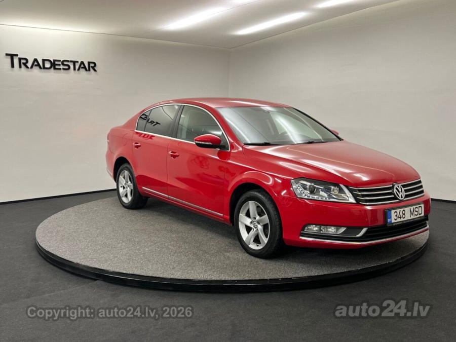 Red Volkswagen Passat 2013 in Parnu, with an engine capacity of 1.40 L and mileage of 331 thousand km for 4990 €, photo 3 on AUTOMOTO.COM.LV