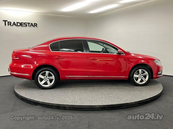 Sarkans Volkswagen Passat 2013 Pērnava, ar dzinēja tilpumu 1.40 L un nobraukumu 331 tūkst. km par 4990 €, foto 4 vietnē AUTOMOTO.COM.LV