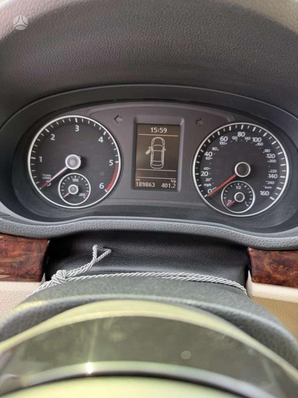 Sarkans Volkswagen Passat 2013 Viļņa, ar dzinēja tilpumu 1.97 L un nobraukumu 180 tūkst. km par 6700 €, foto 7 vietnē AUTOMOTO.COM.LV