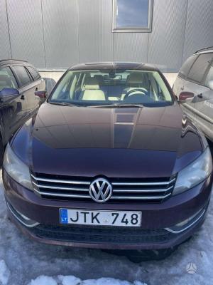 Red Volkswagen Passat 2014 in Kaunas, with an engine capacity of 1.80 L and mileage of 200 thousand km for 3900 €, photo  on AUTOMOTO.COM.LV