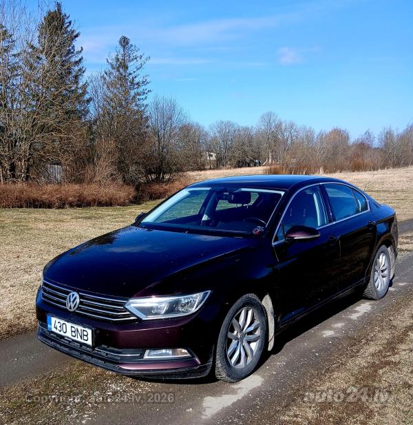 Red Volkswagen Passat 2015 in Tallinn, with an engine capacity of 1.40 L and mileage of 277 thousand km for 9900 €, photo 2 on AUTOMOTO.COM.LV