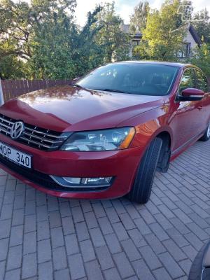 Red Volkswagen Passat 2015 in Vilnius, with an engine capacity of 2.00 L and mileage of 262 thousand km for 5200 €, photo  on AUTOMOTO.COM.LV