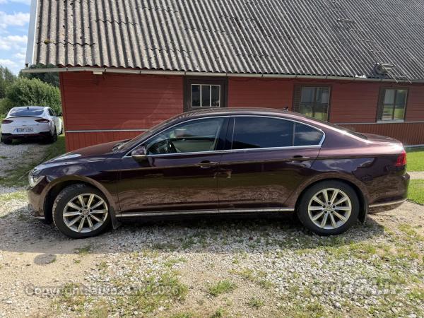 Sarkans Volkswagen Passat 2015 Tallina, ar dzinēja tilpumu 1.80 L un nobraukumu 202 tūkst. km par 9800 €, foto 6 vietnē AUTOMOTO.COM.LV