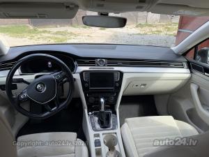 Красный Фольксваген Пассат 2015 в Таллин, объемом двигателя 1.80 л и пробегом 202 тыс. км за 9800 €, фото 7 на AUTOMOTO.COM.LV